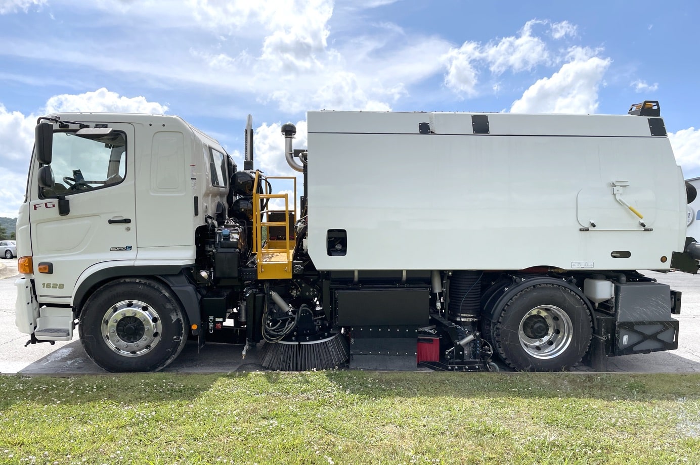 Schwarze ‘Hypervac™’ Pure Vacuum Sweeper - KOR