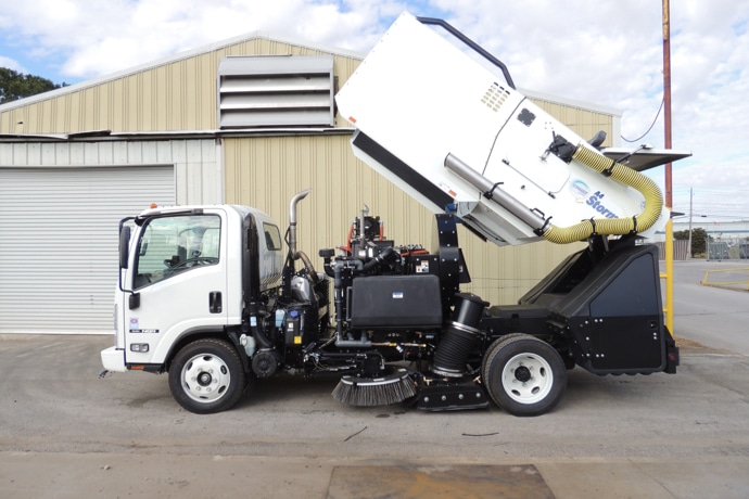 Schwarze A4 Storm Regenerative Air Sweeper - KOR